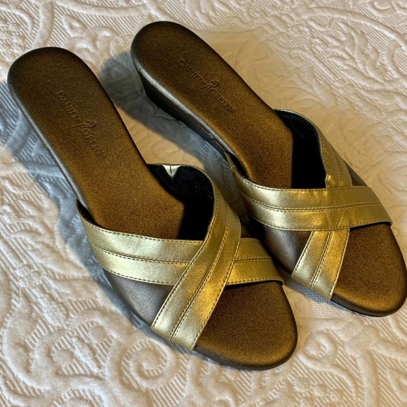 Daniel Green | Shoes | Daniel Green Slippers Bronze And Gold Size 9n | Poshmark